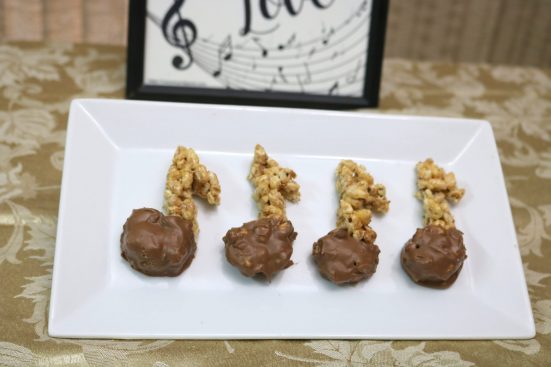 How to make SING inspired Chocolate Covered Music Treats