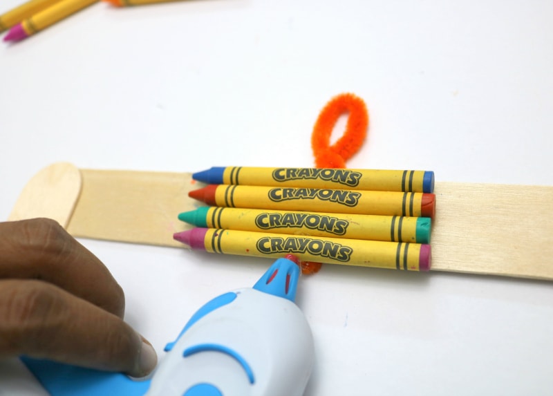 How to make a unique crayon art holder for your child's art