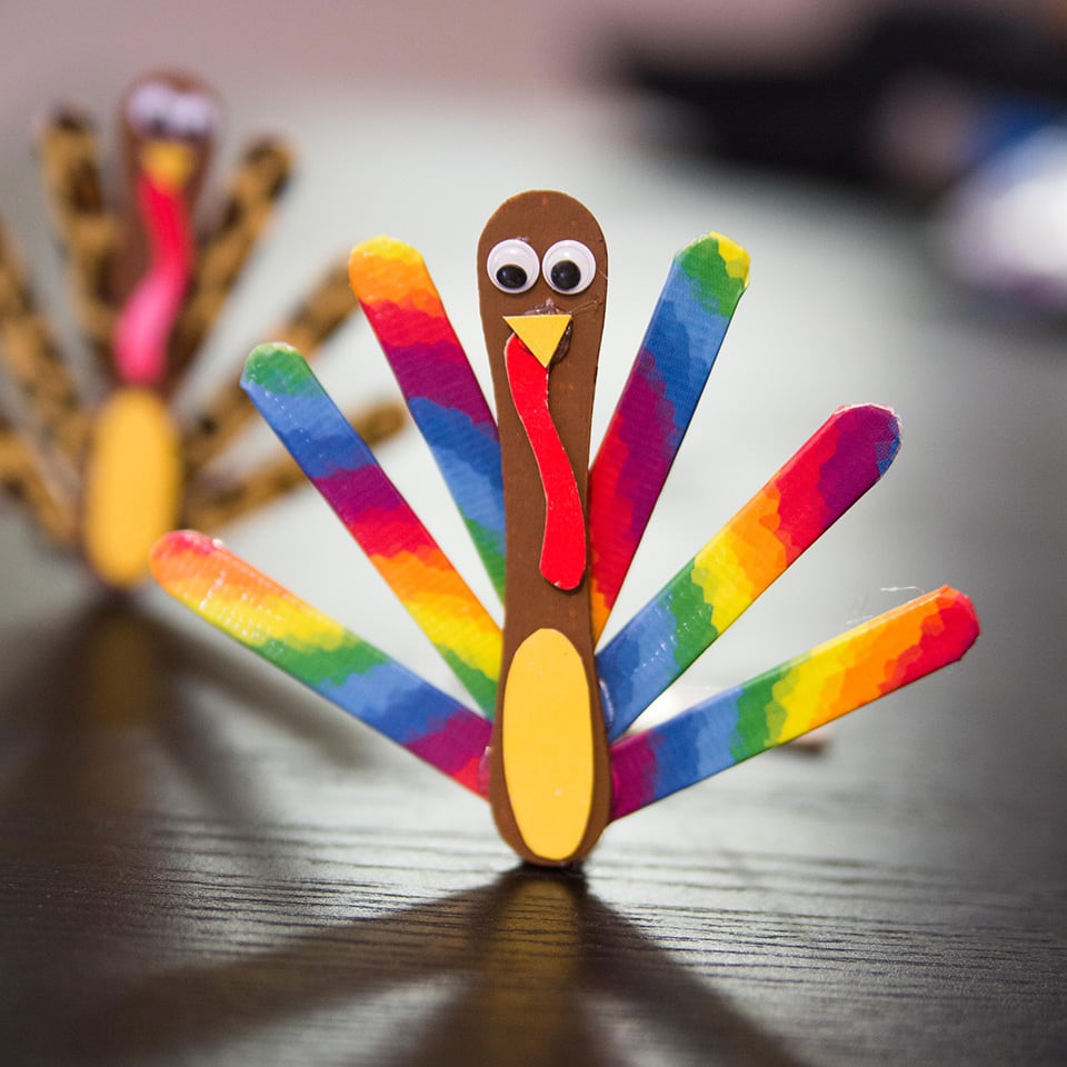 15 Adorable Thanksgiving Turkey Crafts for Kids - Mommy Snippets