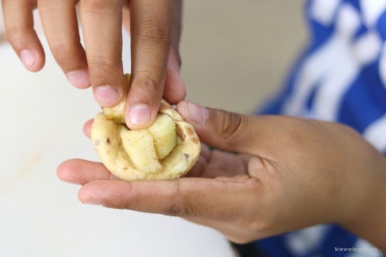 The Best 3 Ingredient Baked Apple Fritter Rolls Recipe