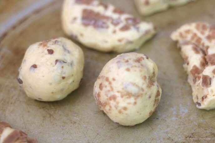 The Best 3 Ingredient Baked Apple Fritter Rolls Recipe