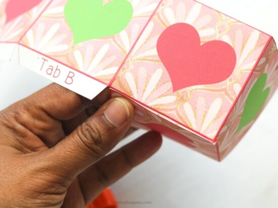 How to Make an Easy Valentine Pop up Craft - Mommy Snippets