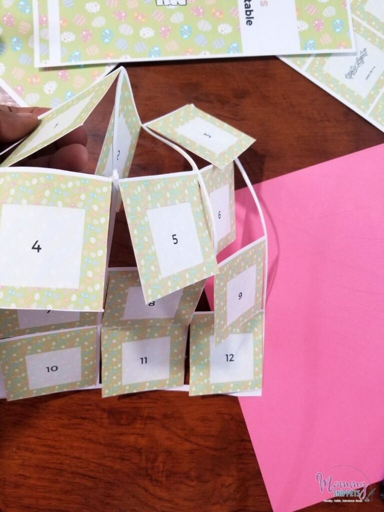 A Lift the Flap Printable to Help Teach the Story of Easter for Kids